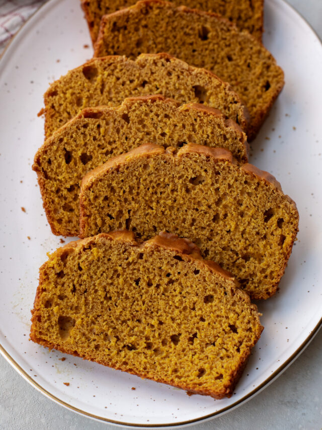 5-Ingredient Pumpkin Bread - Little Broken